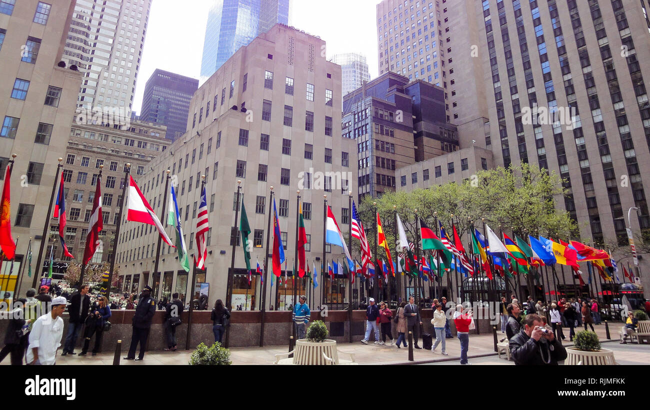 Rockfeller center, 45 Rockefeller Plaza, New-York, USA Stock Photo - Alamy