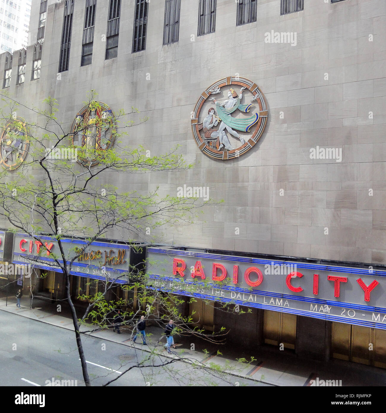 Radio City Music Hall, Rockefeller Center, Midtown, New-York, USA Stock ...