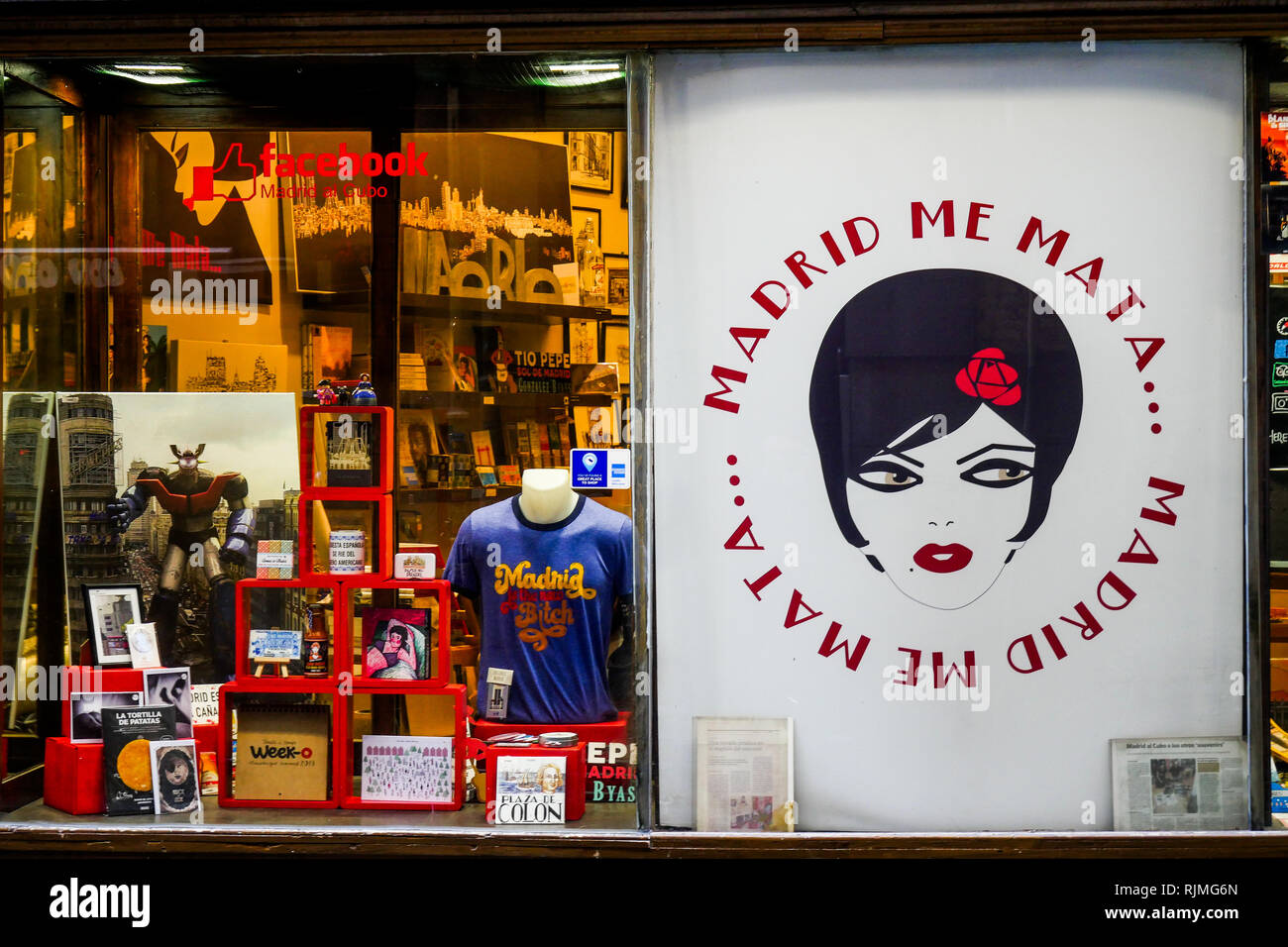 Old shopwindow hi-res stock photography and images - Alamy