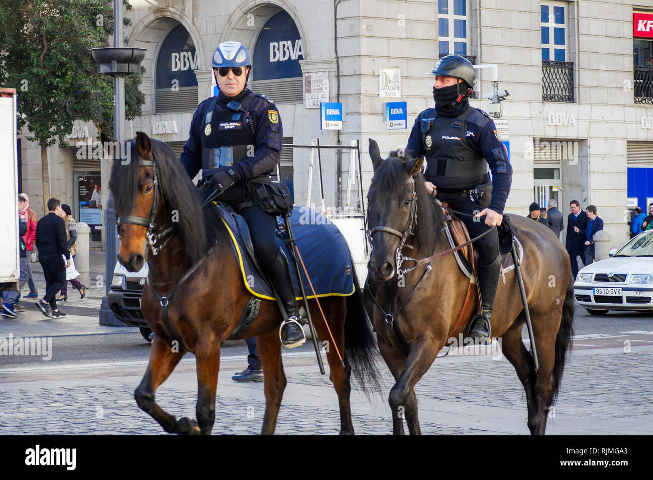Policia montada madrid hi-res stock photography and images - Alamy