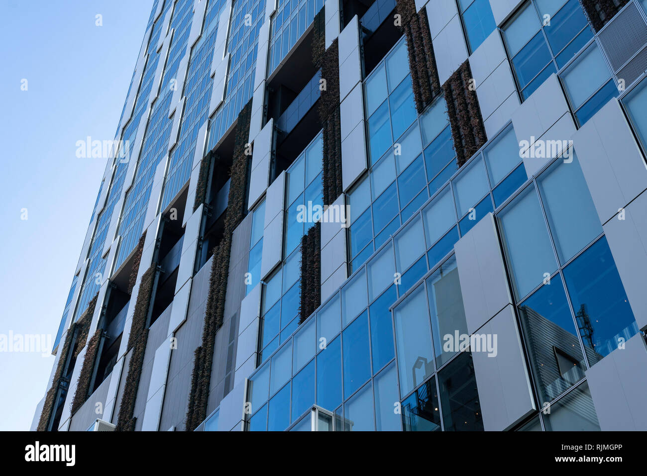 Shibuya stream building hi-res stock photography and images - Alamy