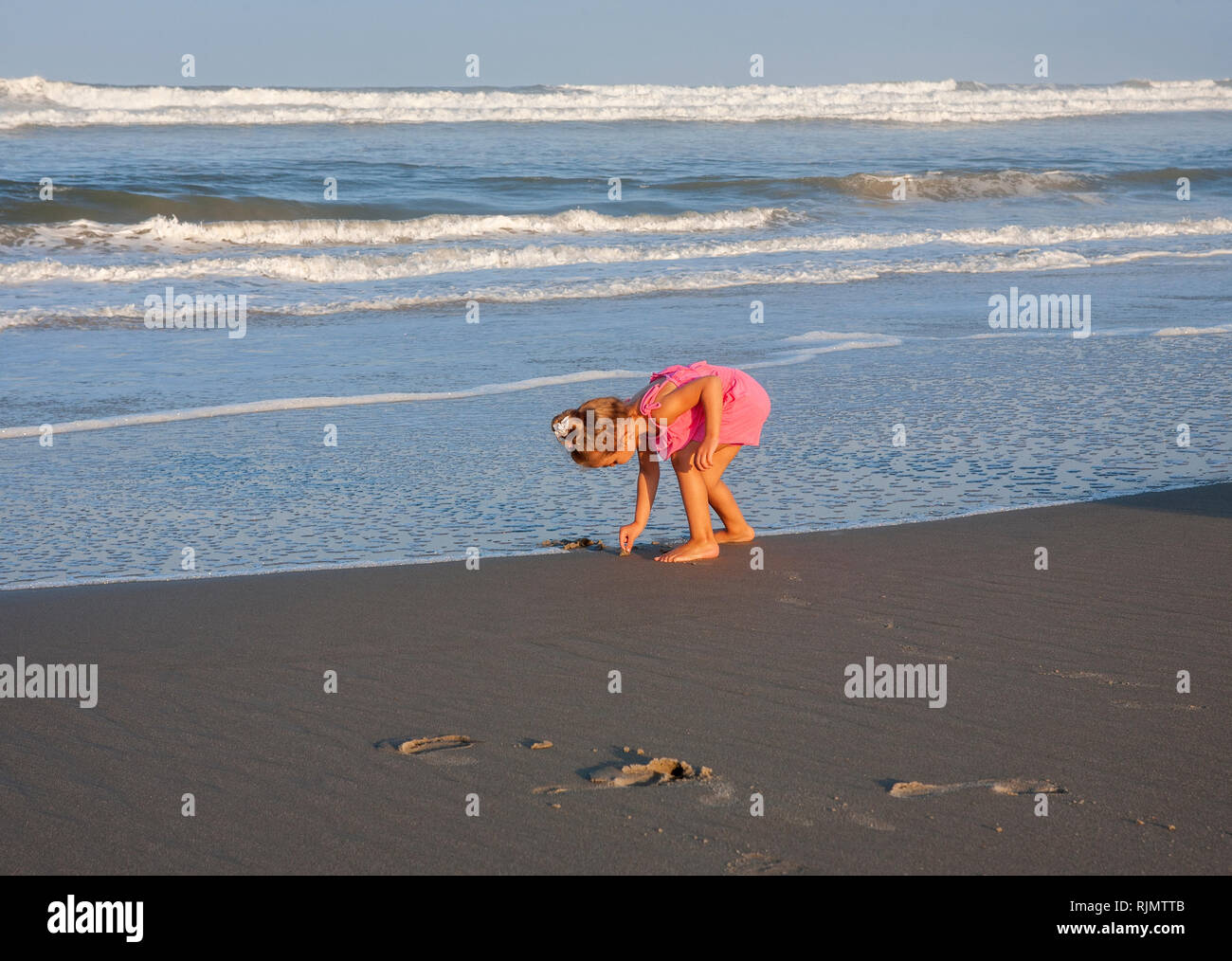 Outer banks beach scene hi-res stock photography and images - Alamy