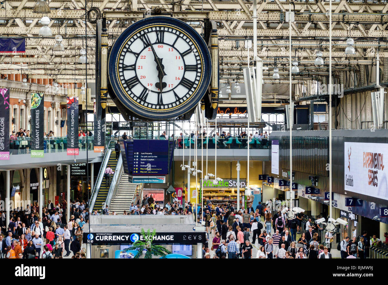 Waterloo international terminal hi-res stock photography and images - Alamy