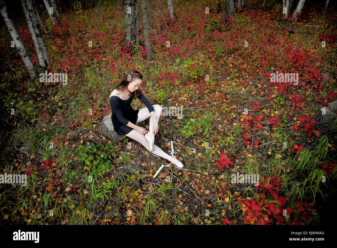 Dancer thinking about the music and performance Stock Photo - Alamy
