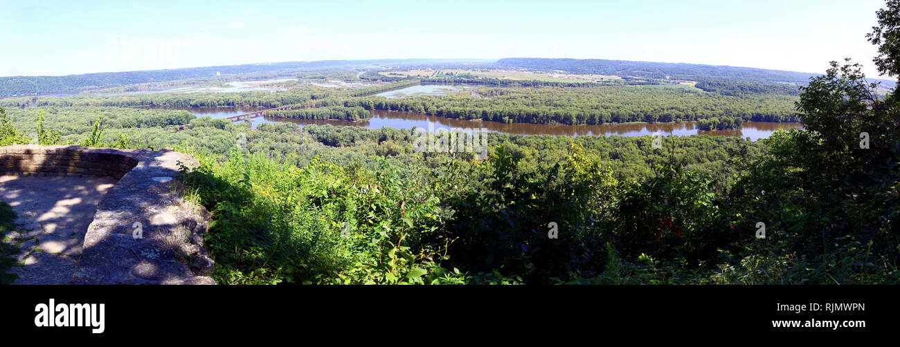 Porro hi-res stock photography and images - Alamy