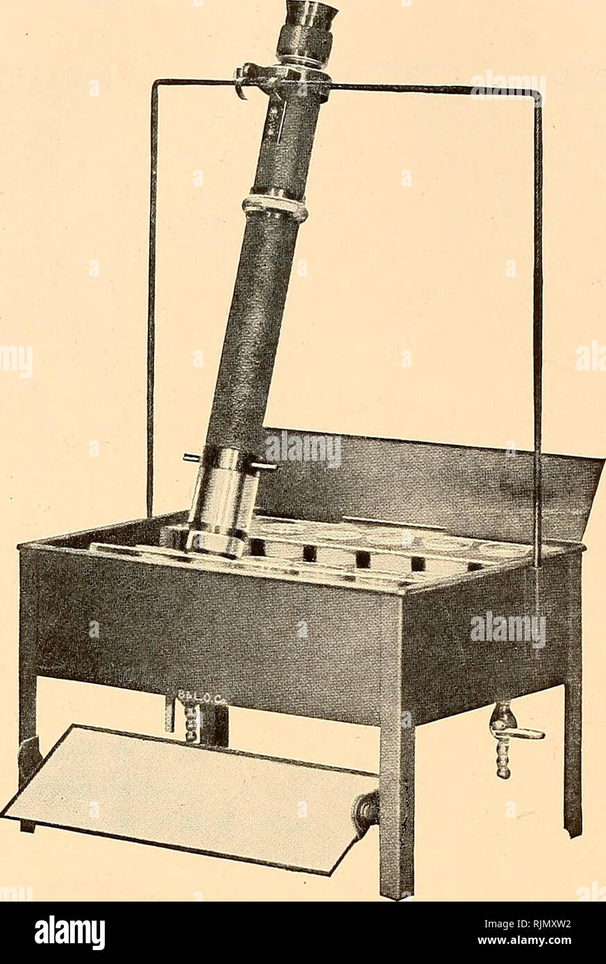 Refracto hi-res stock photography and images - Alamy