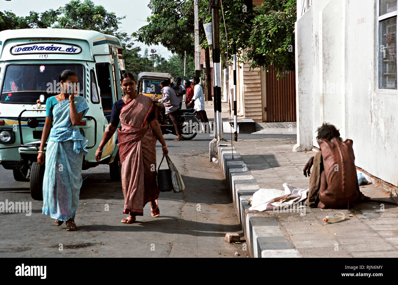 Destitute Indian Woman Stock Photos & Destitute Indian Woman Stock ...