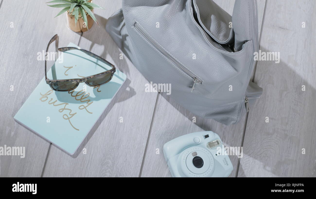 Flatlay holiday packing hi-res stock photography and images - Alamy