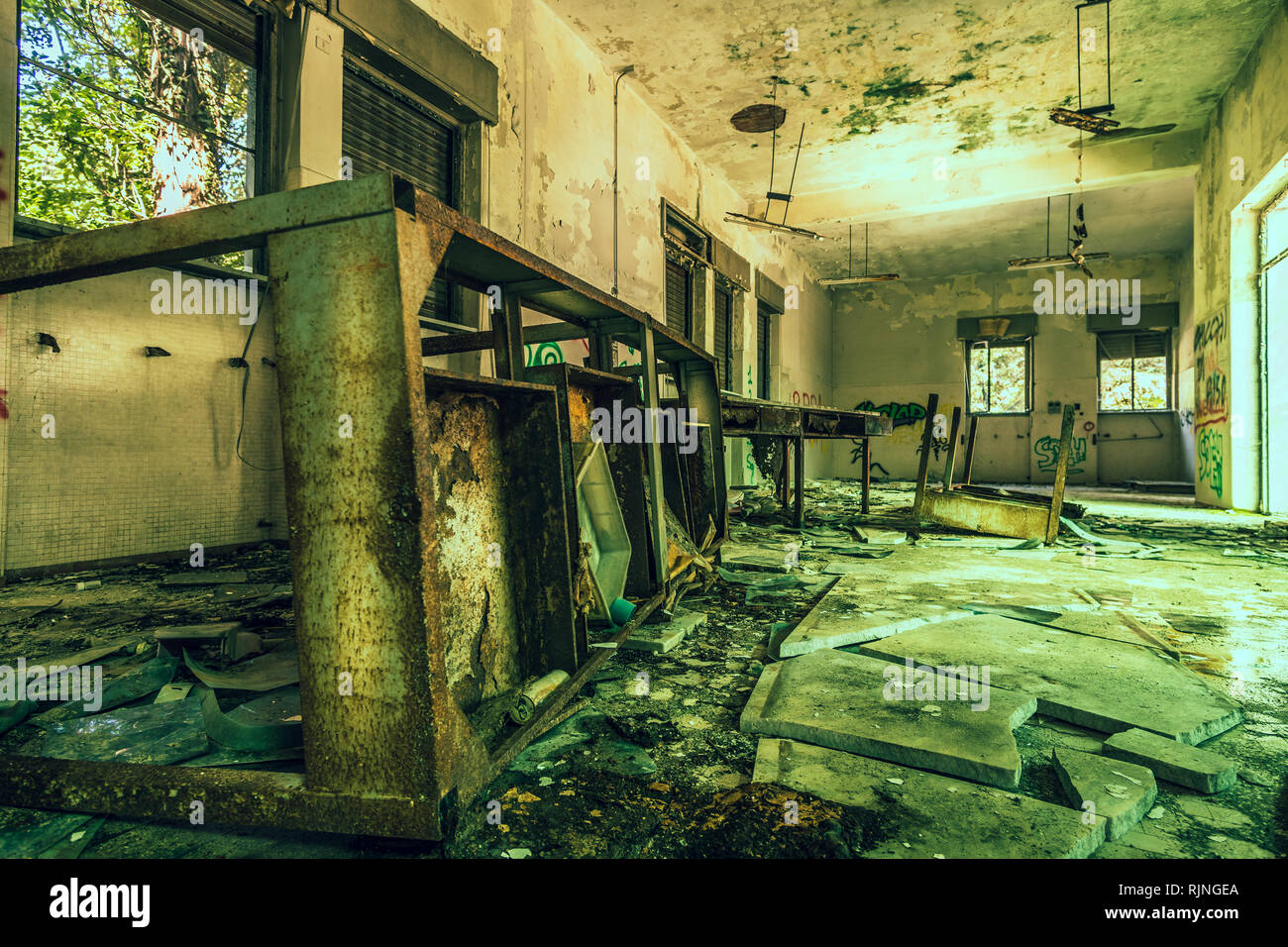 abandoned place destroyed table rust Stock Photo - Alamy