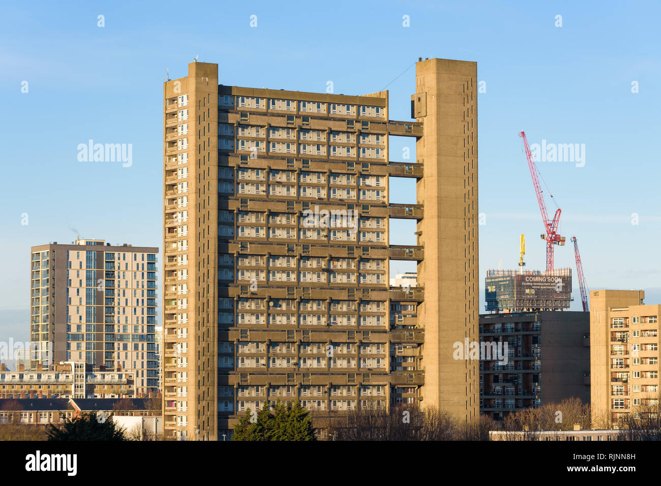 Balfron Tower, designed by Erno Goldfinger in 1963, masterpiece of new brutalist architecture ...