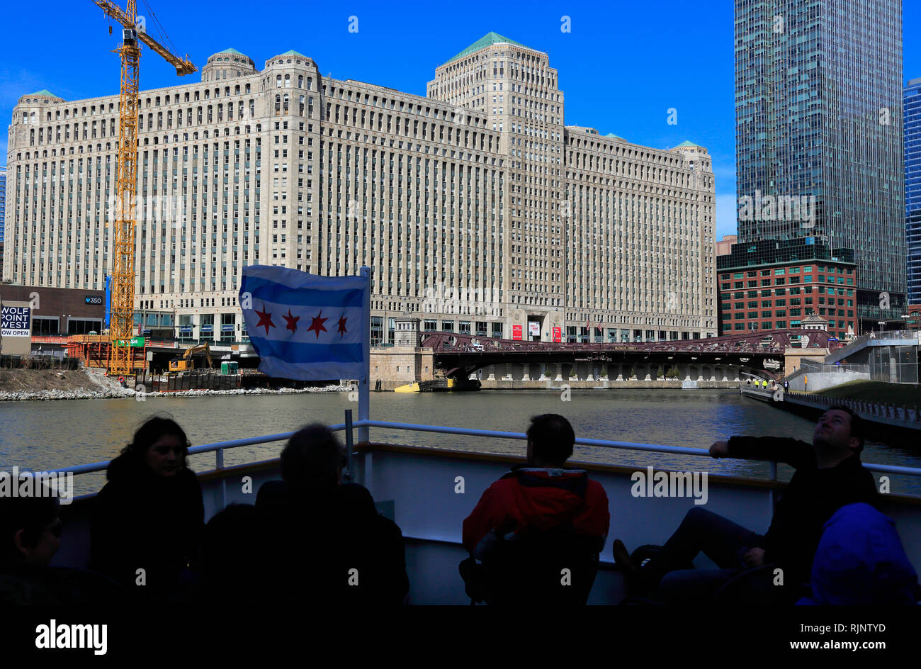 Usa illinois chicago merchandise mart hi-res stock photography and ...