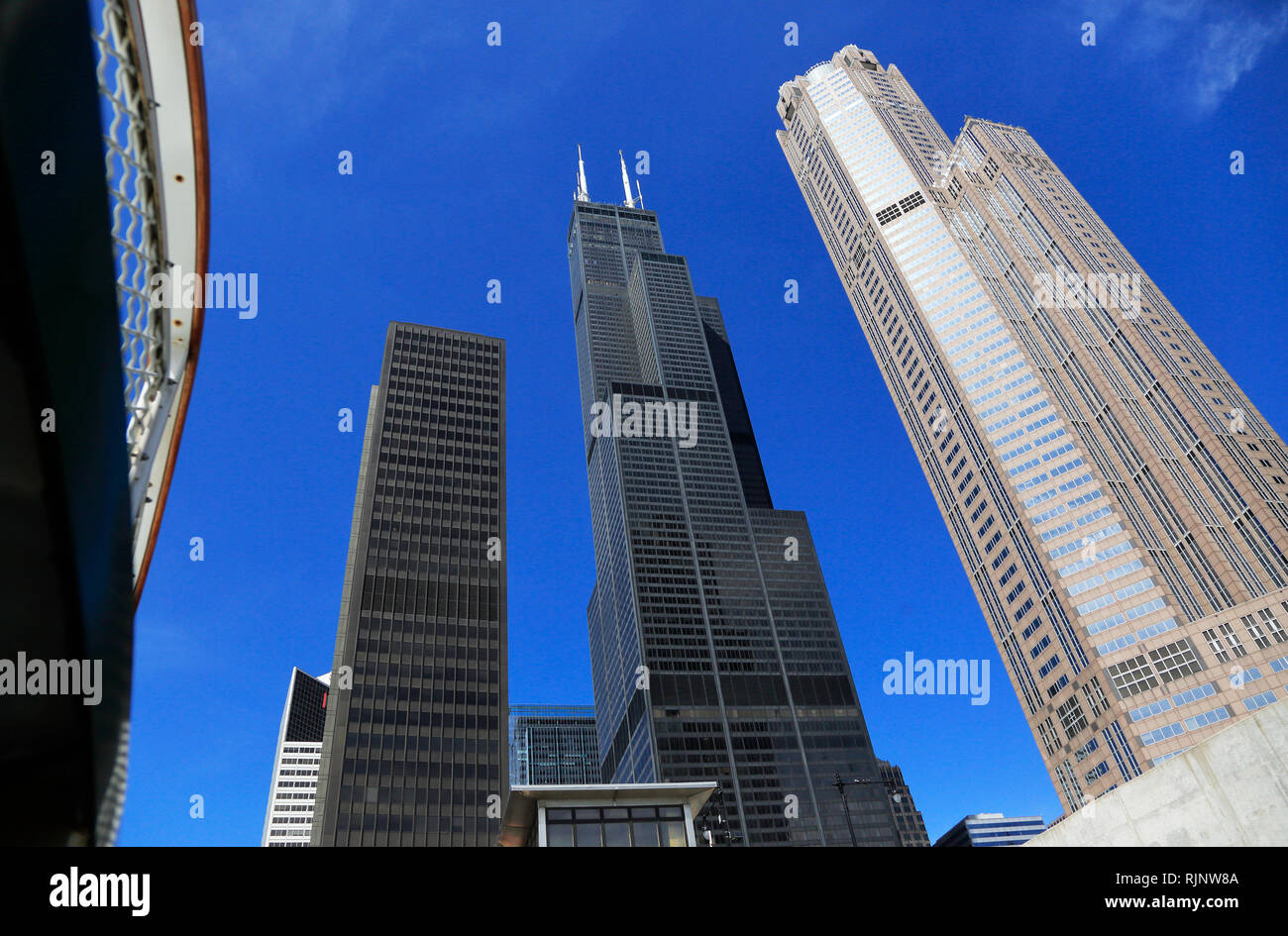 Former sears tower hi-res stock photography and images - Alamy