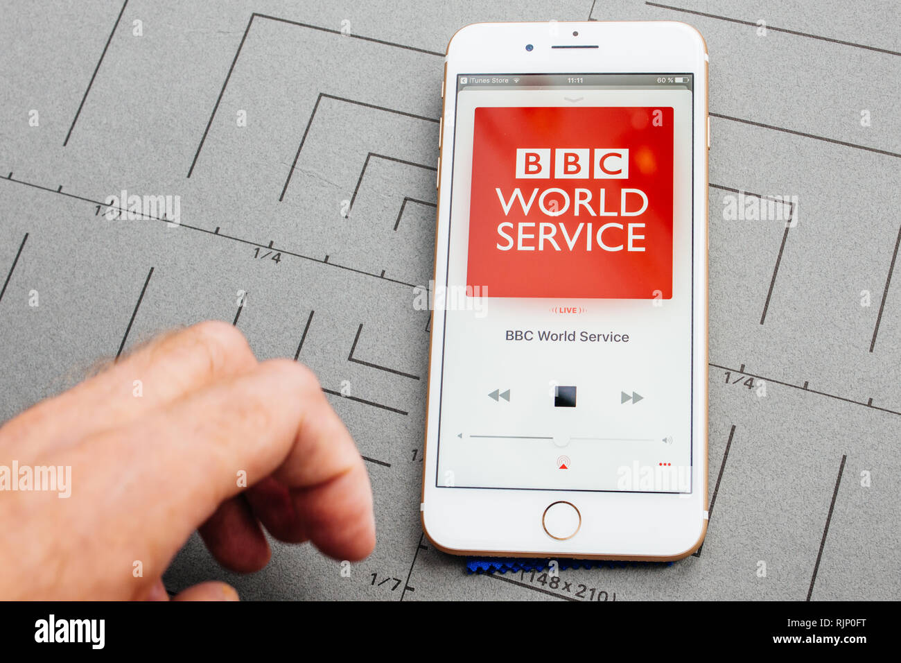 Bbc logo world hi-res stock photography and images - Alamy