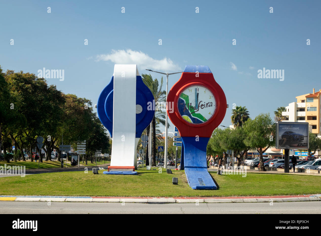 The Watches Roundabout On Avenida dos Descobrimentos The M526 Road That ...