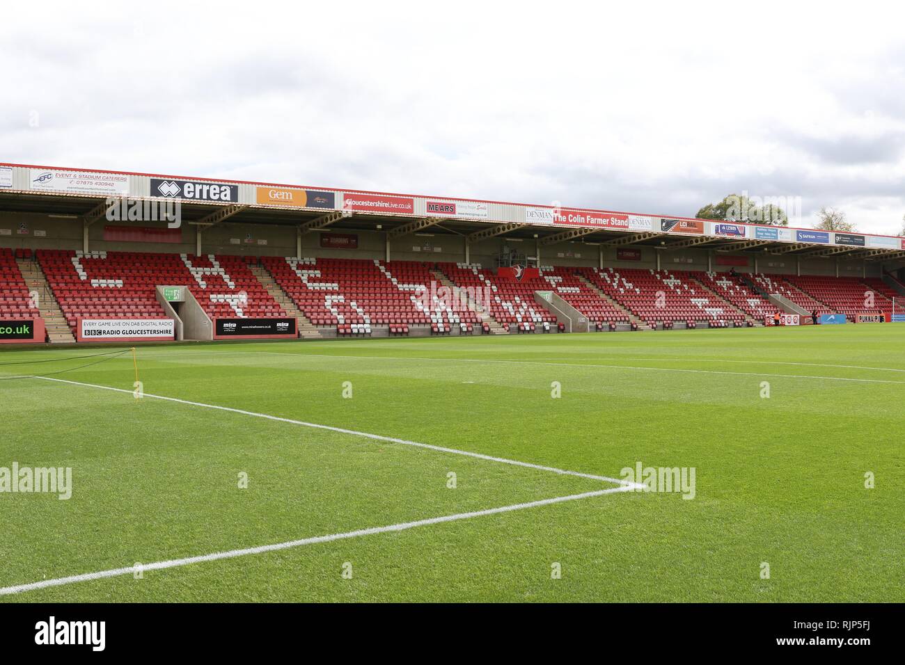 Swindon town fc hi-res stock photography and images - Alamy