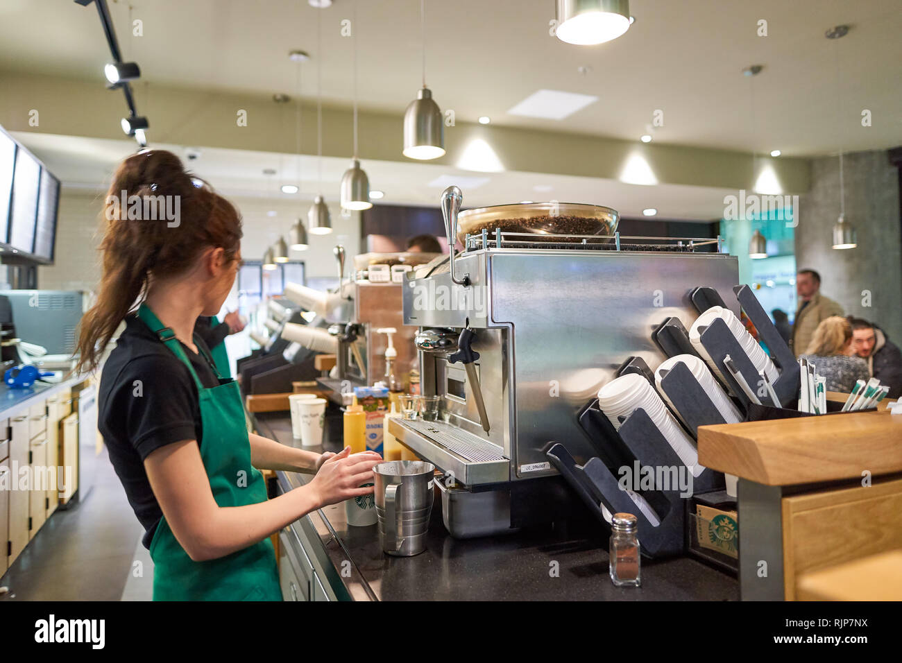 Starbucks worker beverage hi-res stock photography and images - Alamy
