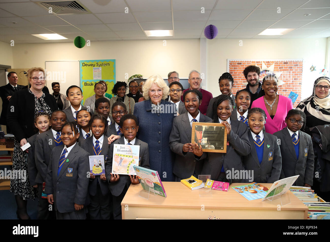 St johns angell town primary school hi-res stock photography and images ...