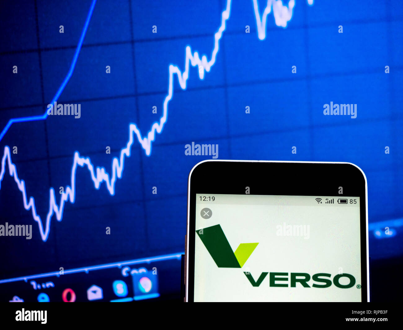 Verso paper mill hi-res stock photography and images - Alamy