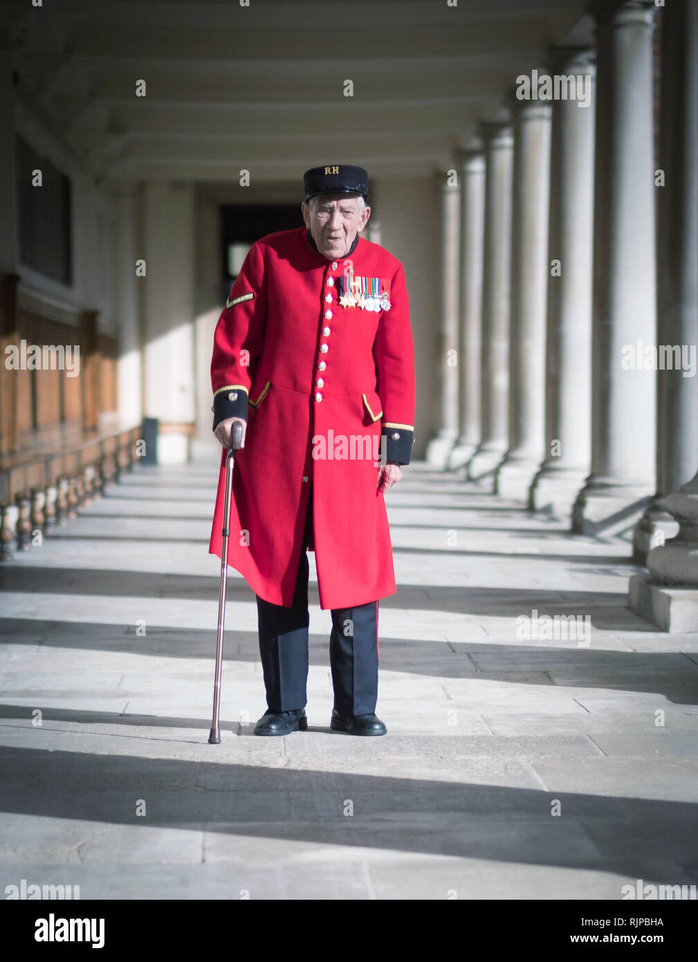 95 year old george skipper poses hi-res stock photography and images ...