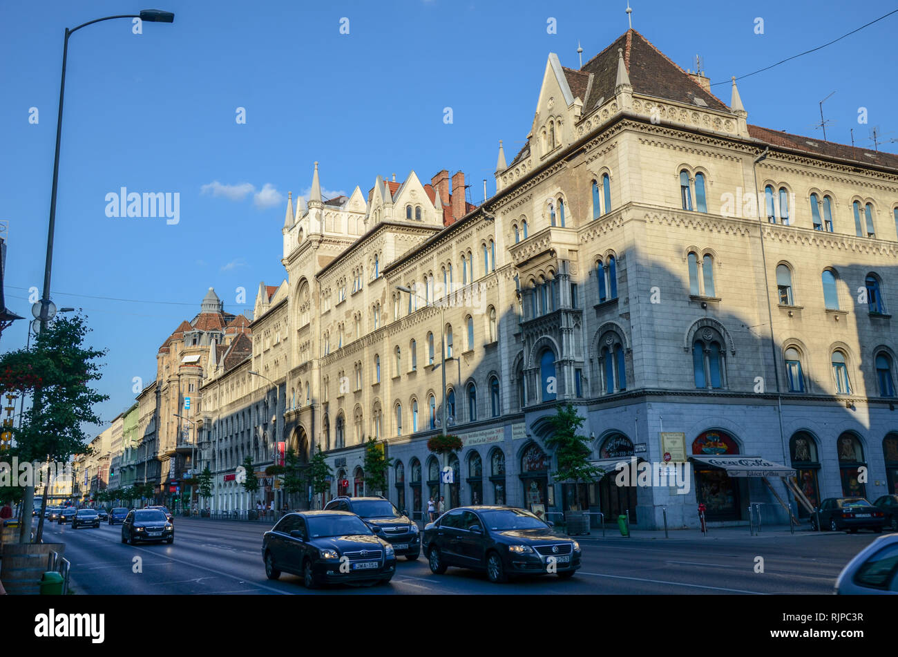 Budapest street hi-res stock photography and images - Alamy