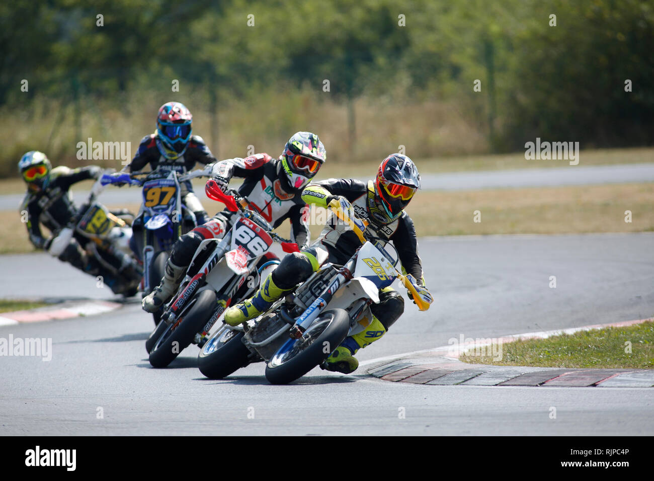 Motorbike racing hi-res stock photography and images - Alamy