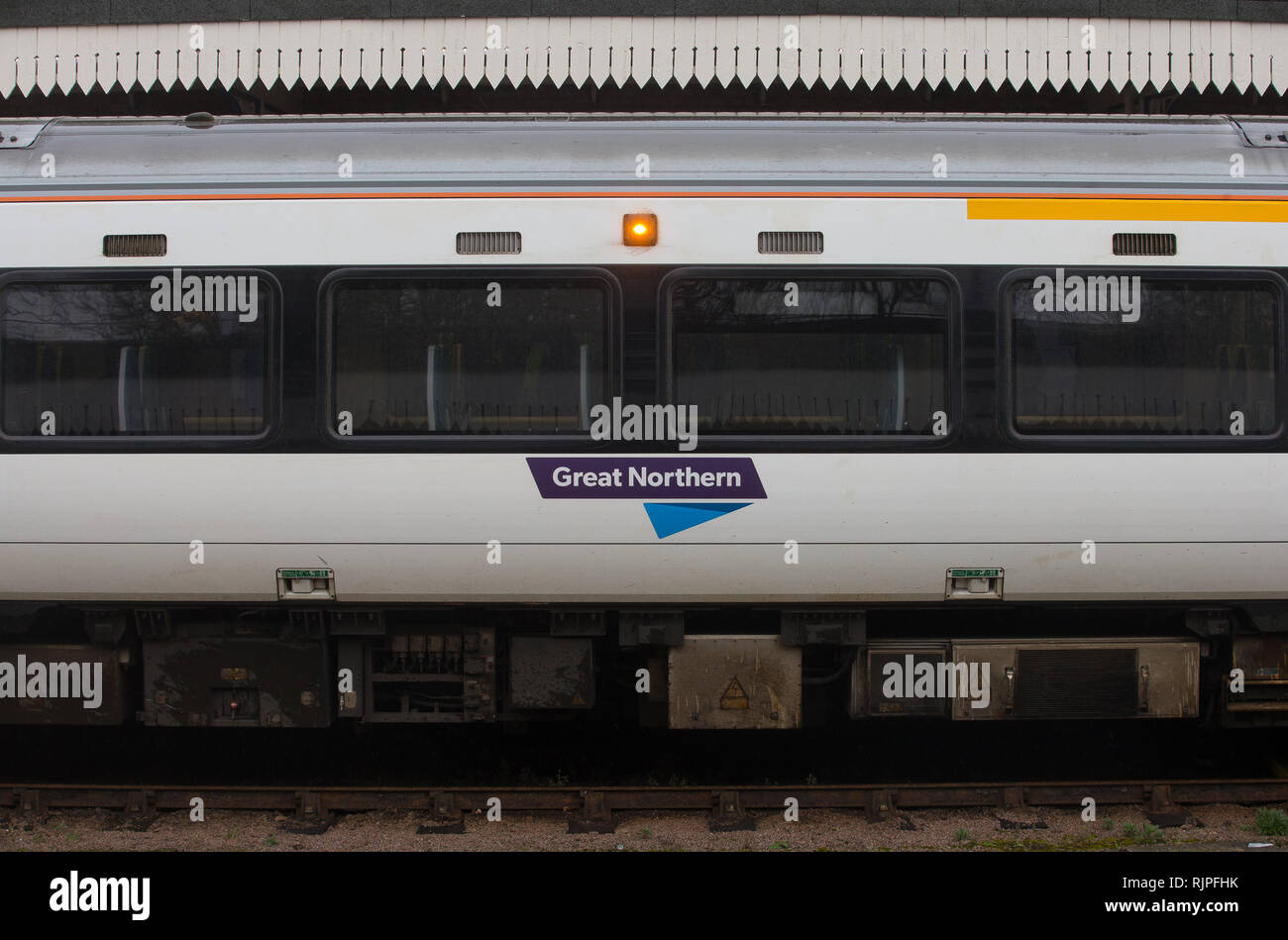 A Great Northern 387 Class train pulls in to platform 1 at King's Lynn ...