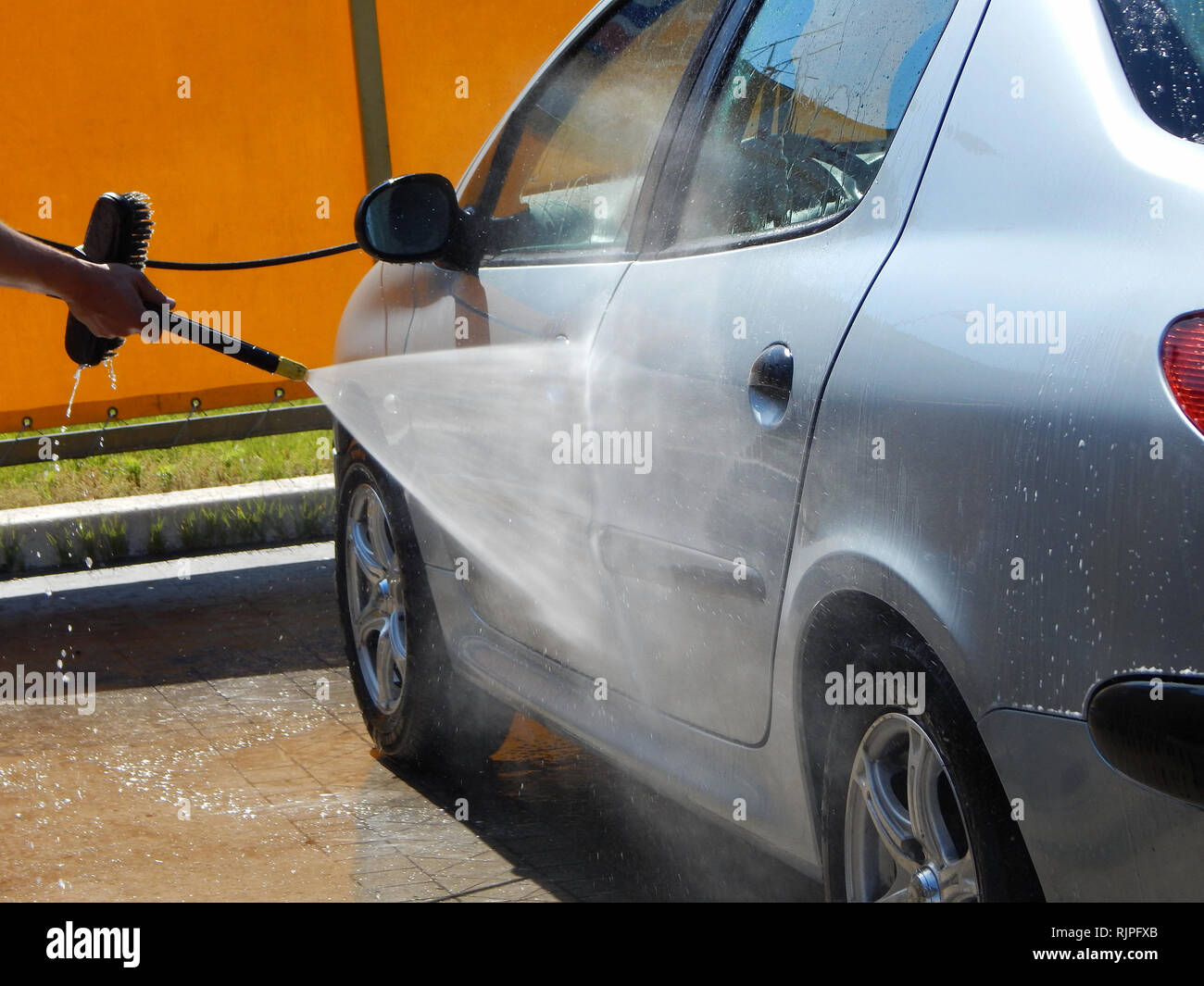 Car with jet hi-res stock photography and images - Alamy