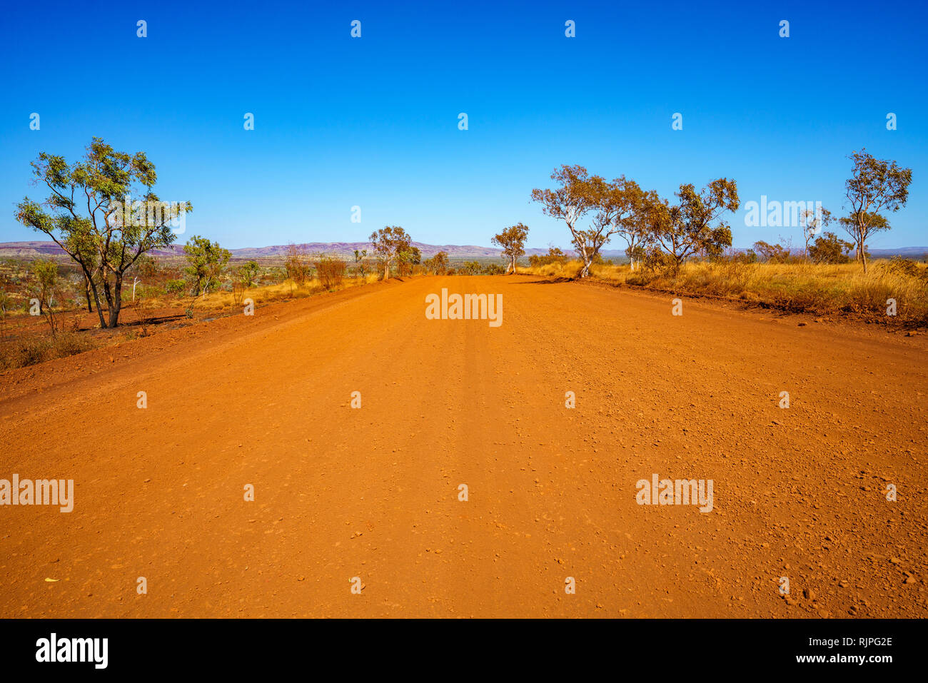 Western australia outback road hi-res stock photography and images - Alamy