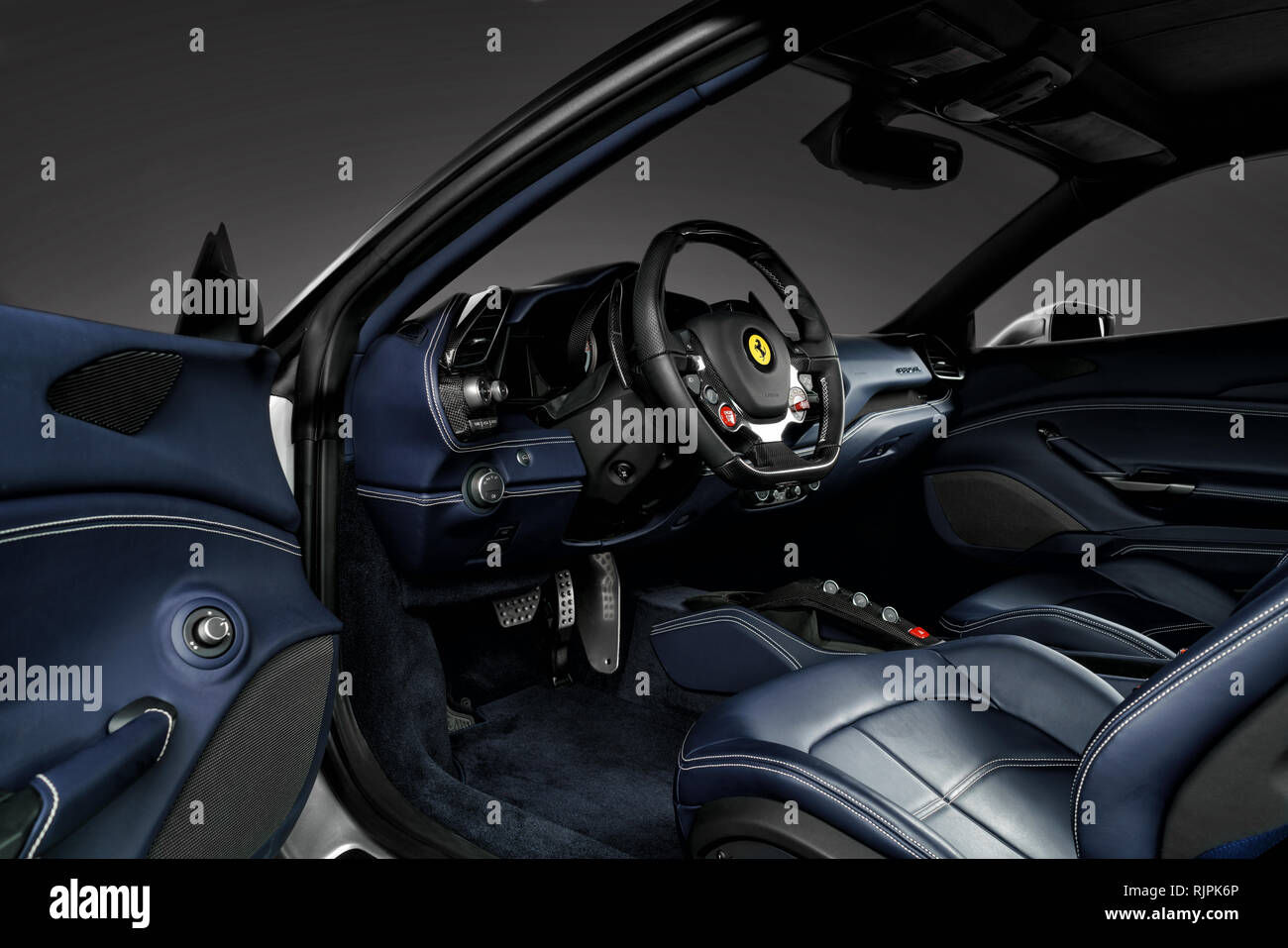 Ferrari hood hi-res stock photography and images - Alamy