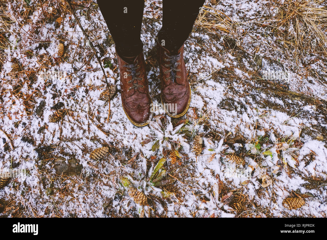 Two feet of snow hi-res stock photography and images - Alamy