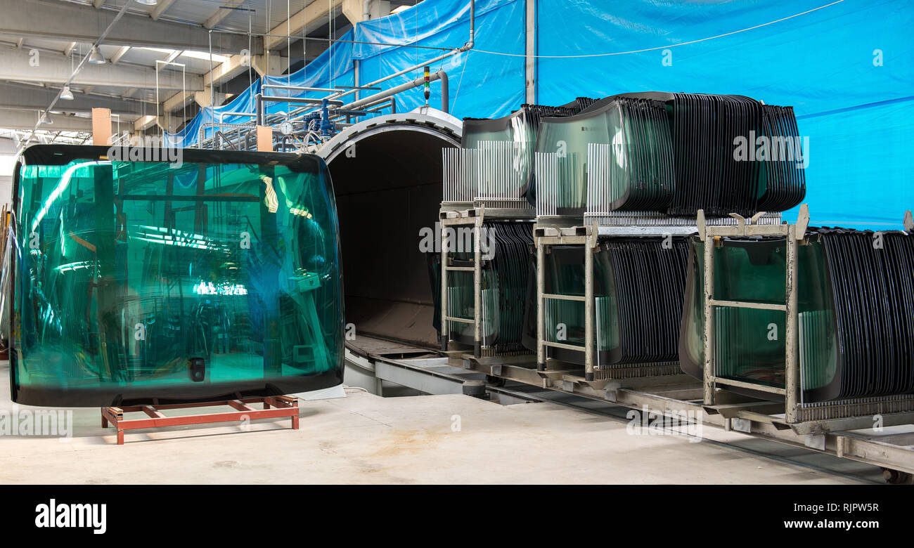 Glass tempering machine hi-res stock photography and images - Alamy