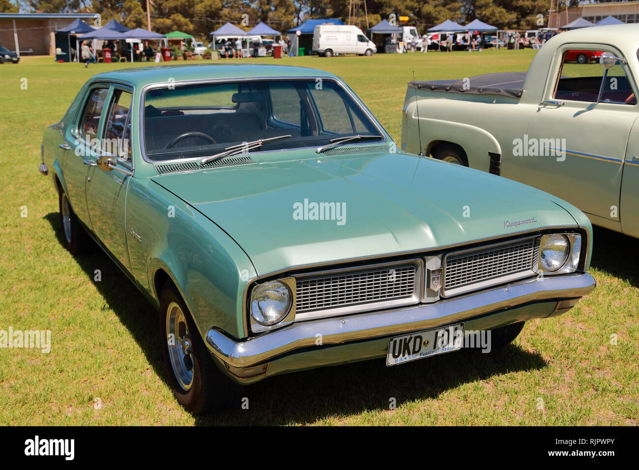 Holden kingswood hi-res stock photography and images - Alamy