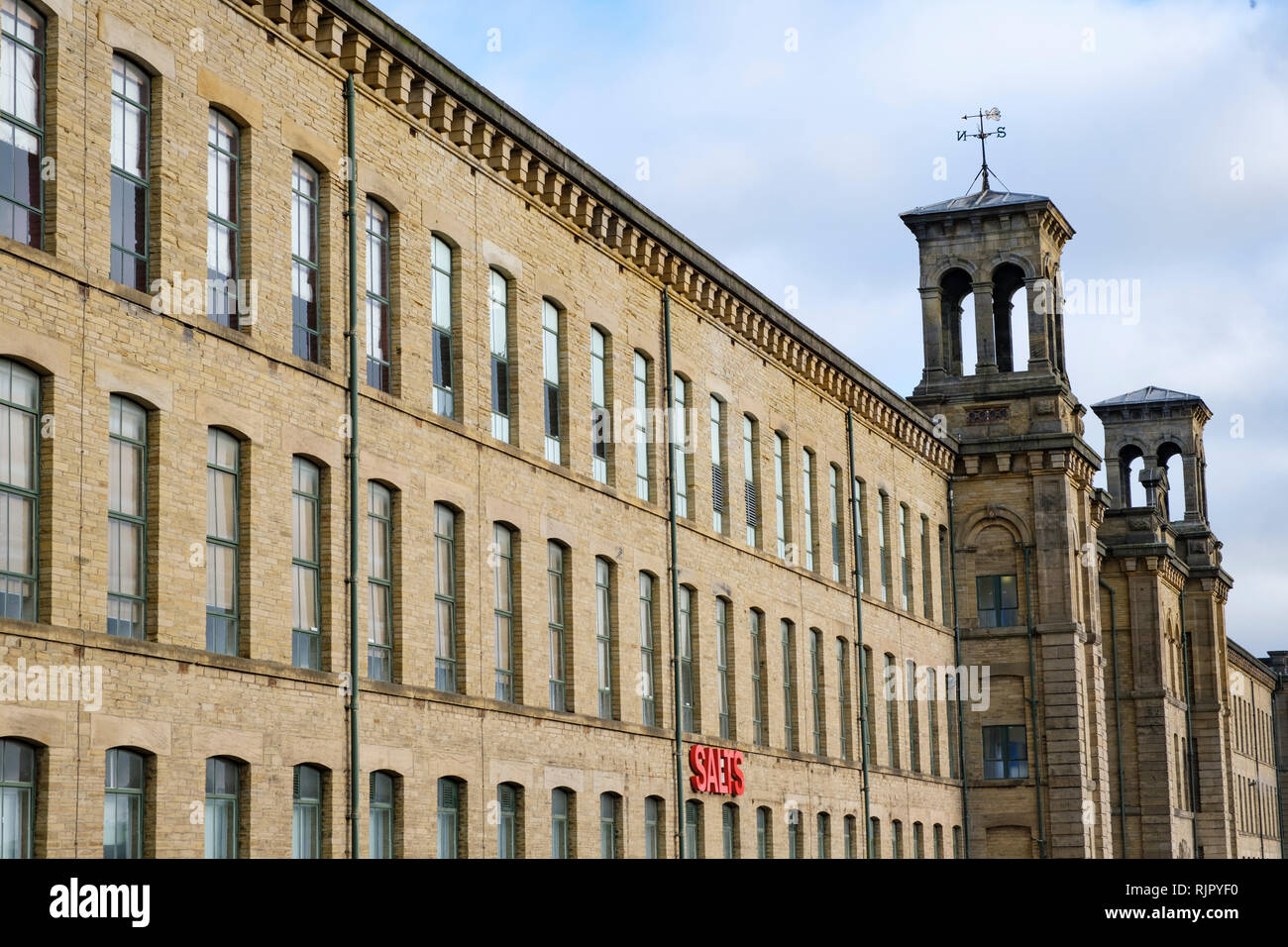 Salts Mill, Saltaire, UNESCO World heritage site, Bradford, West ...