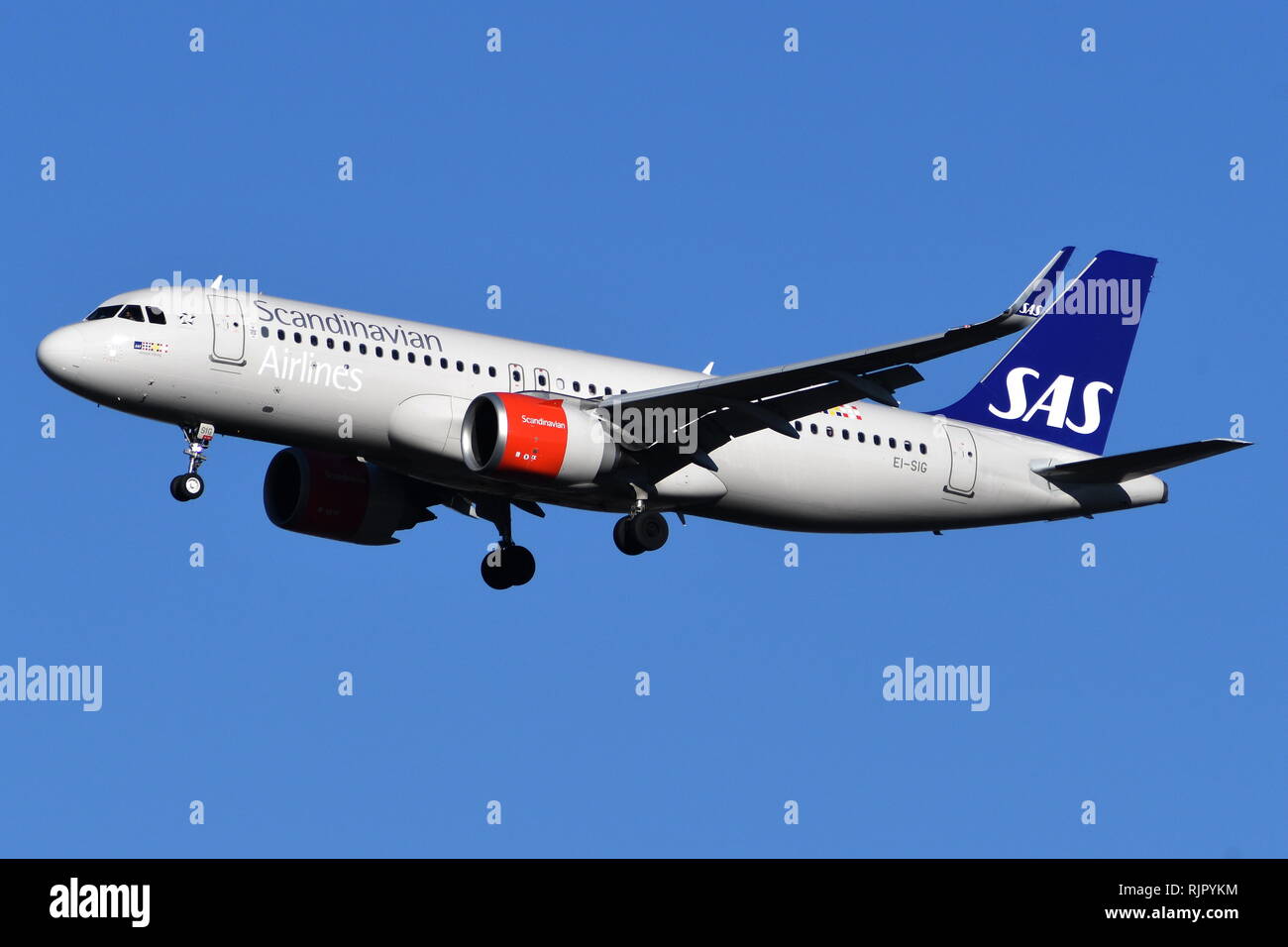 Airbus a320neo family hi-res stock photography and images - Alamy