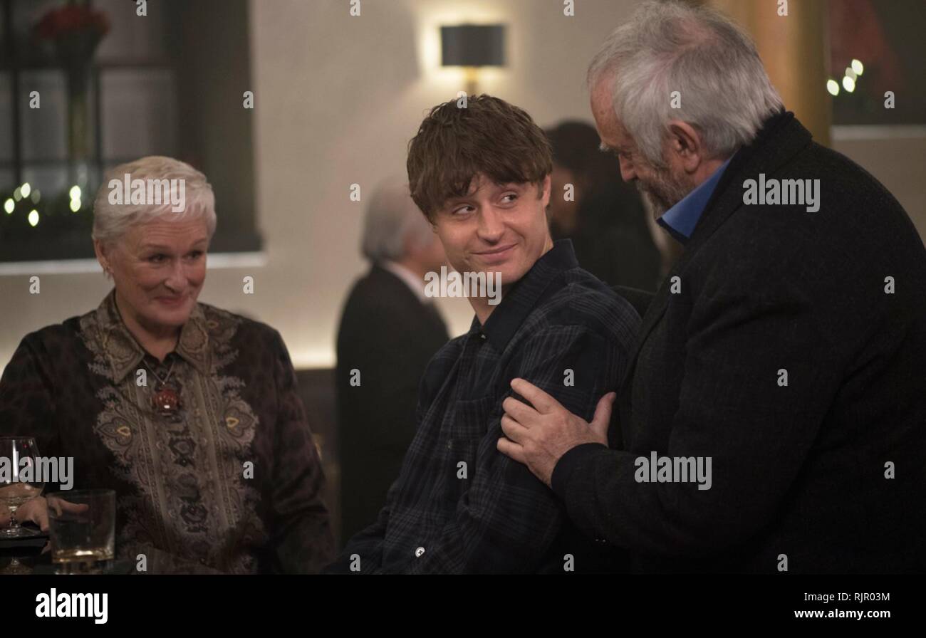 Glenn close the wife still hi-res stock photography and images - Alamy