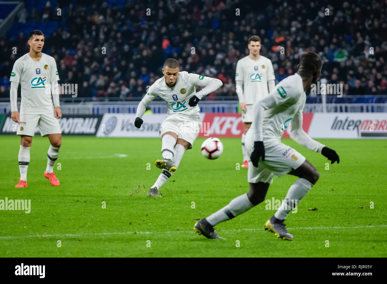 Kylian Mbappé shot a free kick Stock Photo - Alamy
