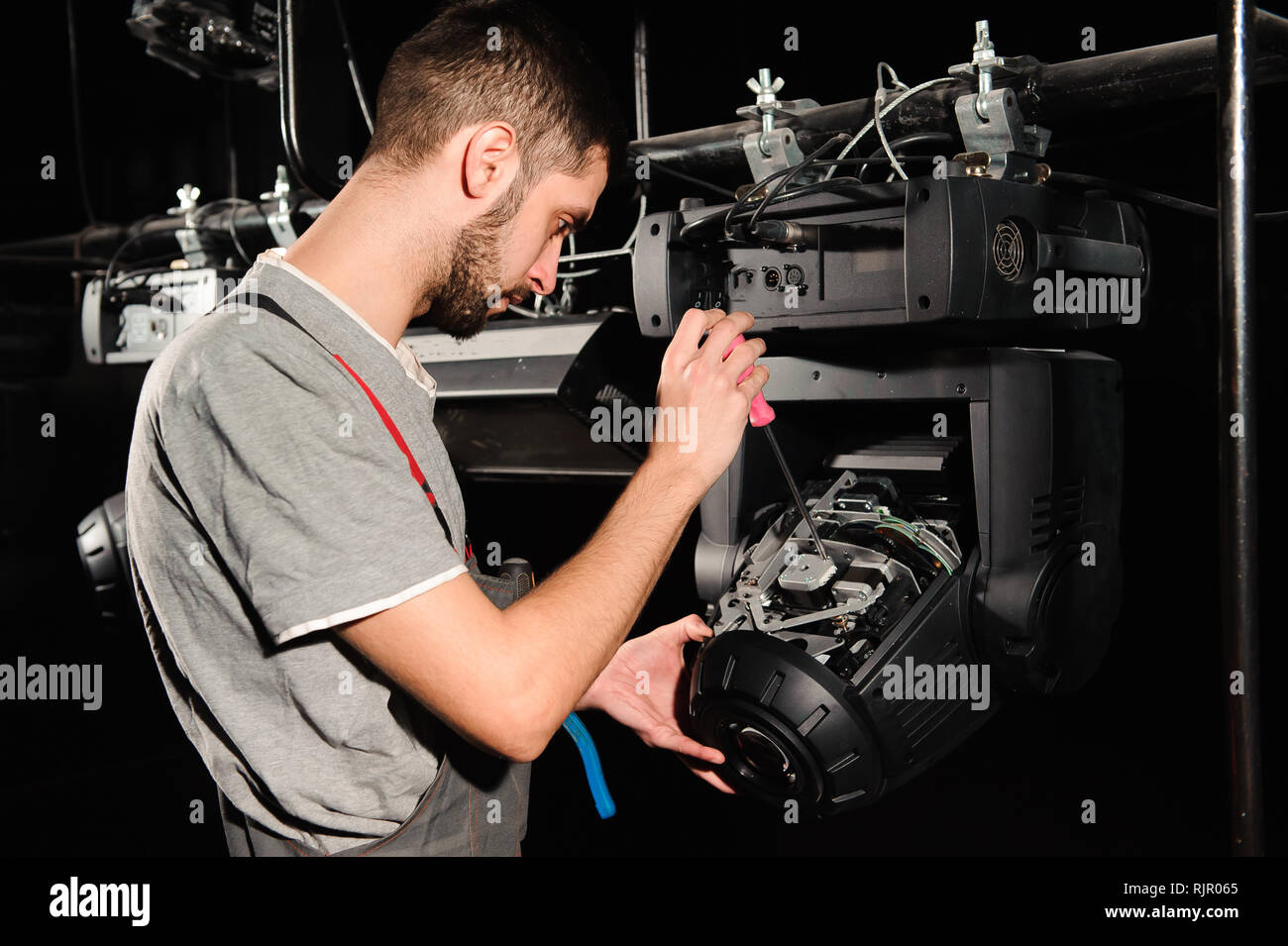 Sound engineer film set hi-res stock photography and images - Alamy