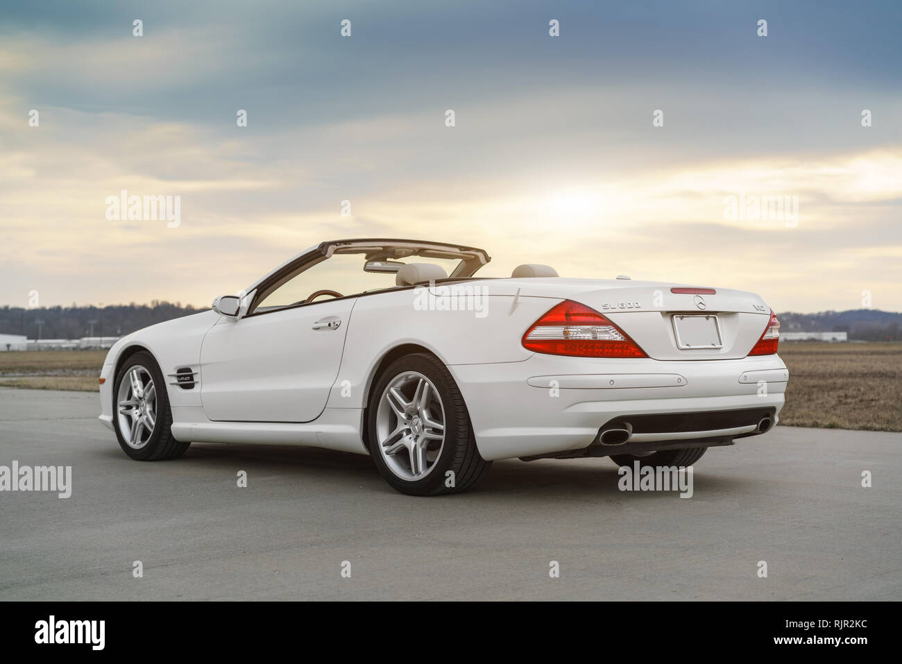 Mercedes Benz SL600 Stock Photo - Alamy