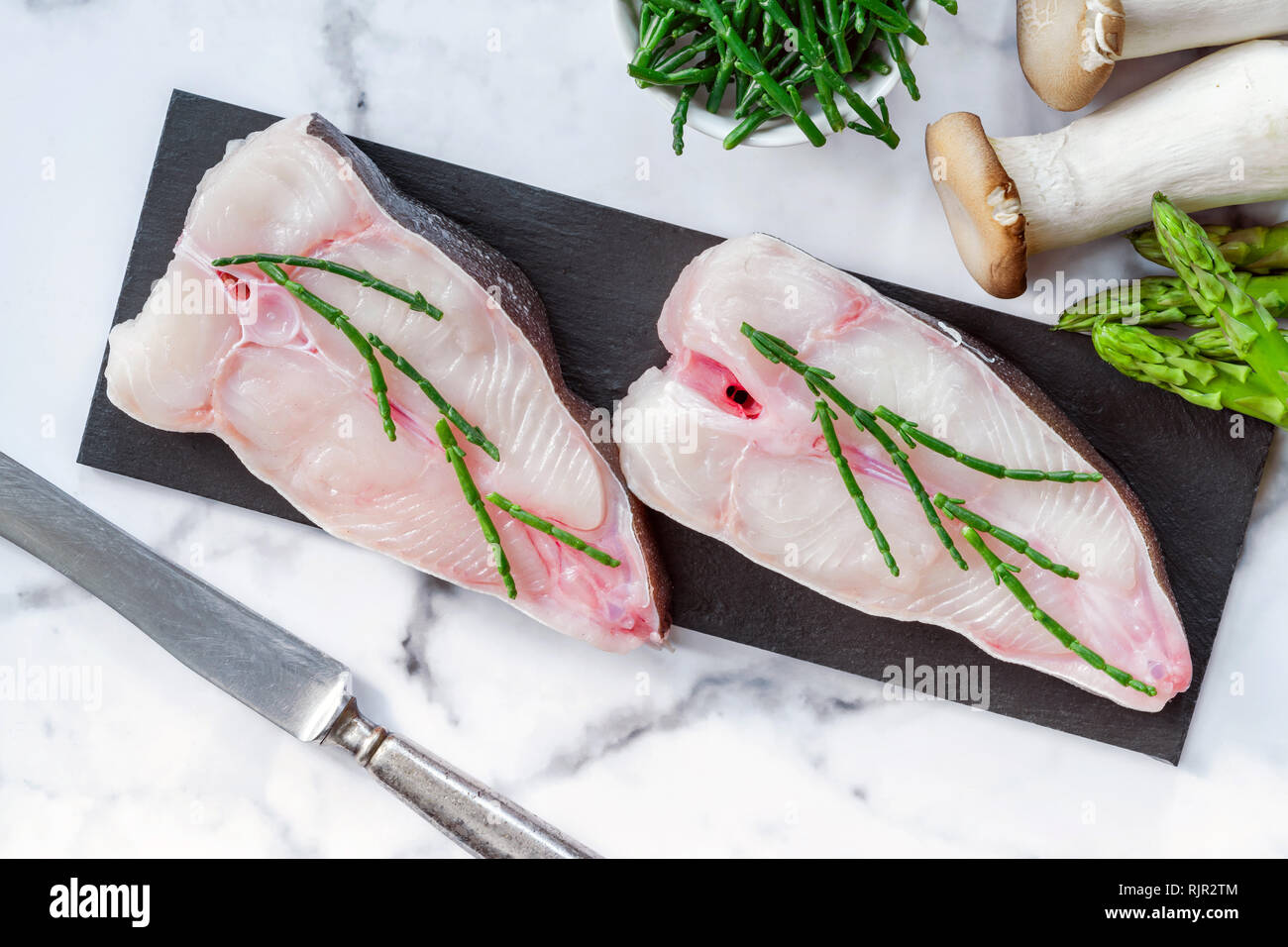 Fresh halibut steaks hi-res stock photography and images - Alamy