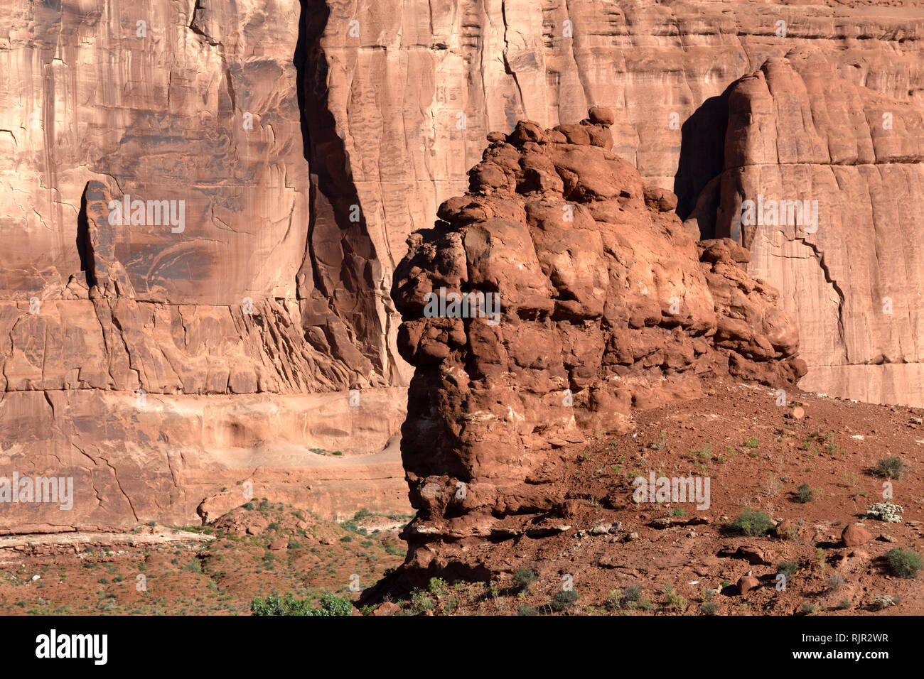 A close up view of a butte caused by weather erosion in the Courthouse ...