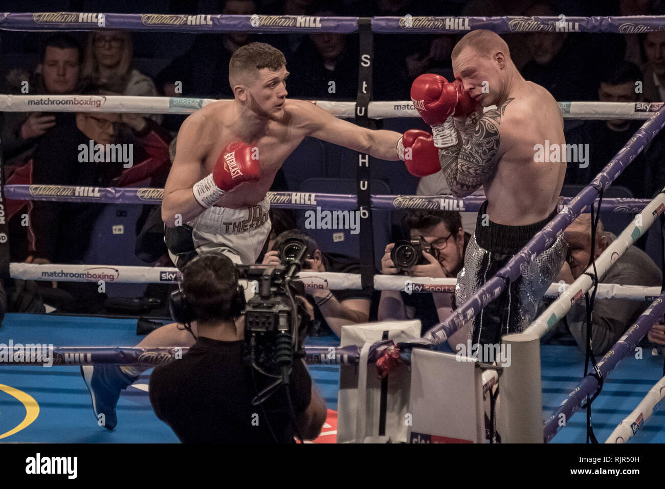 John Docherty vs Przemyslaw Binienda at The O2 arena. London, UK Stock ...