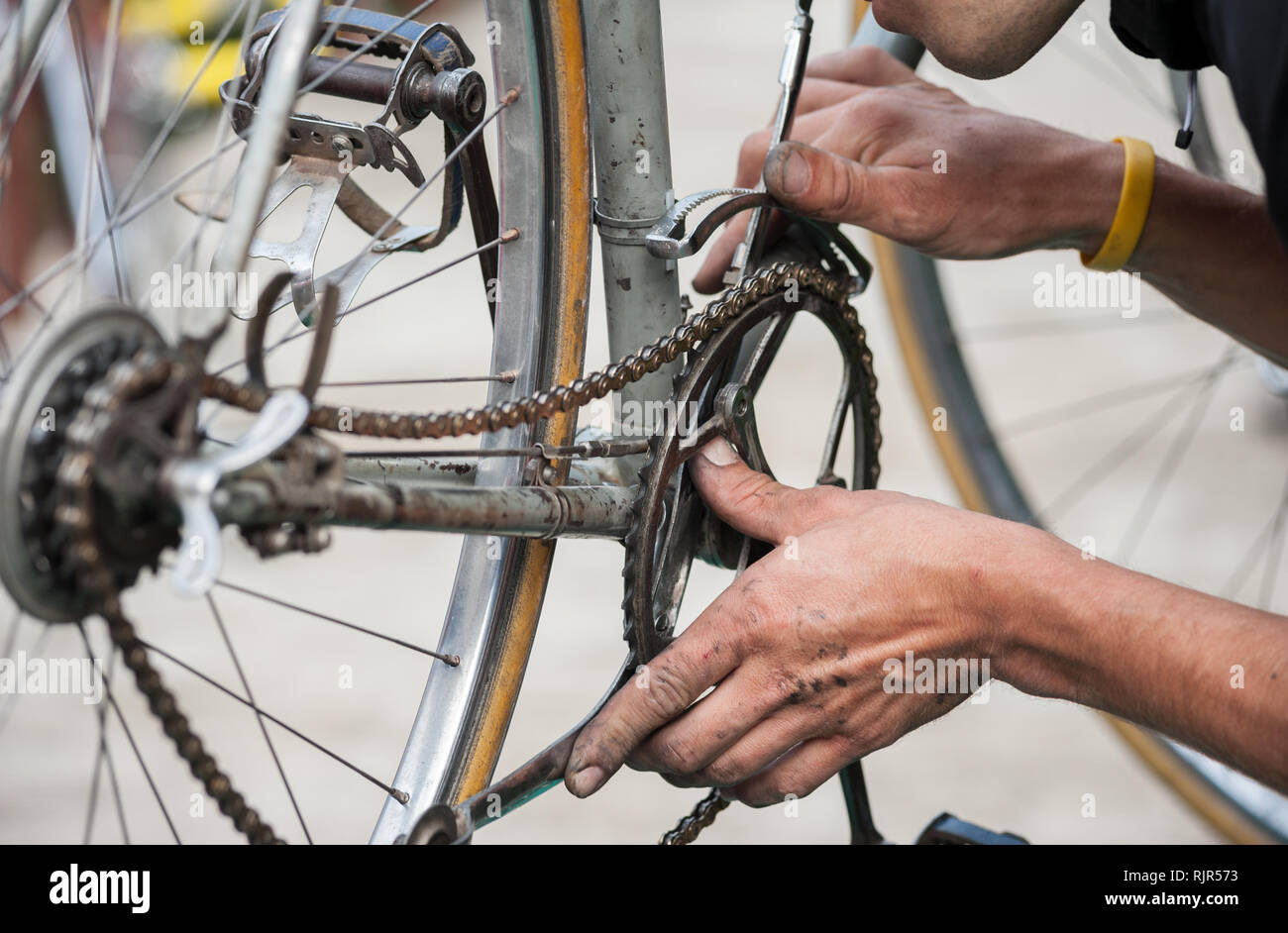 Old fashioned mechanic hi-res stock photography and images - Alamy