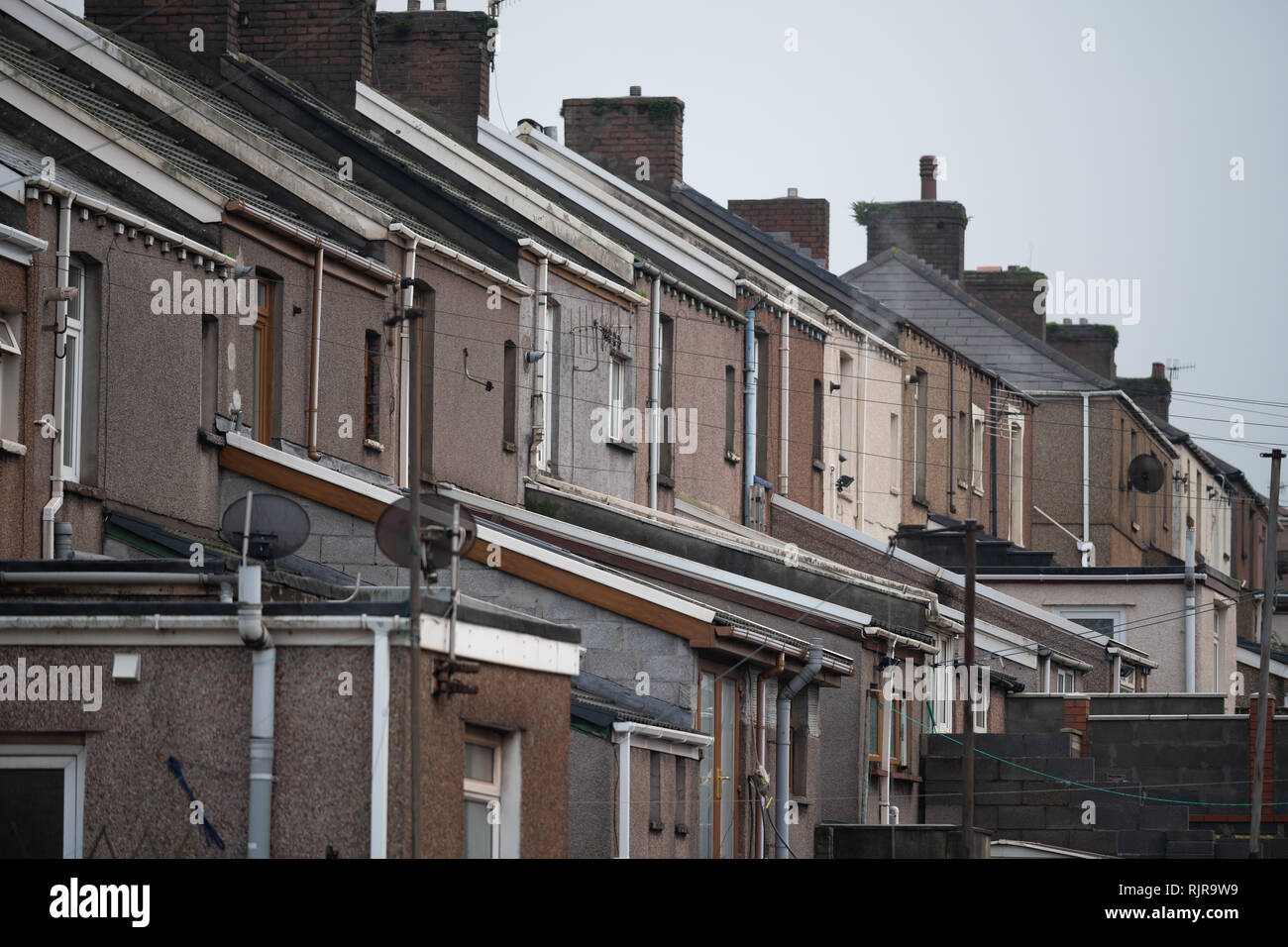 Row terraced council houses in hi-res stock photography and images - Alamy
