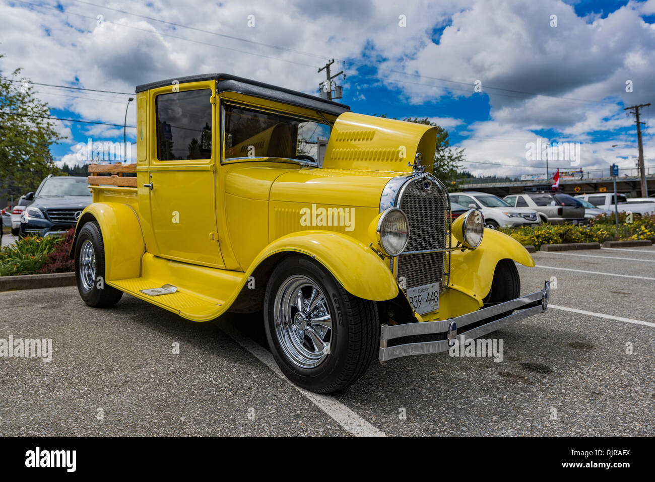 Vintage ford pick up hi-res stock photography and images - Alamy