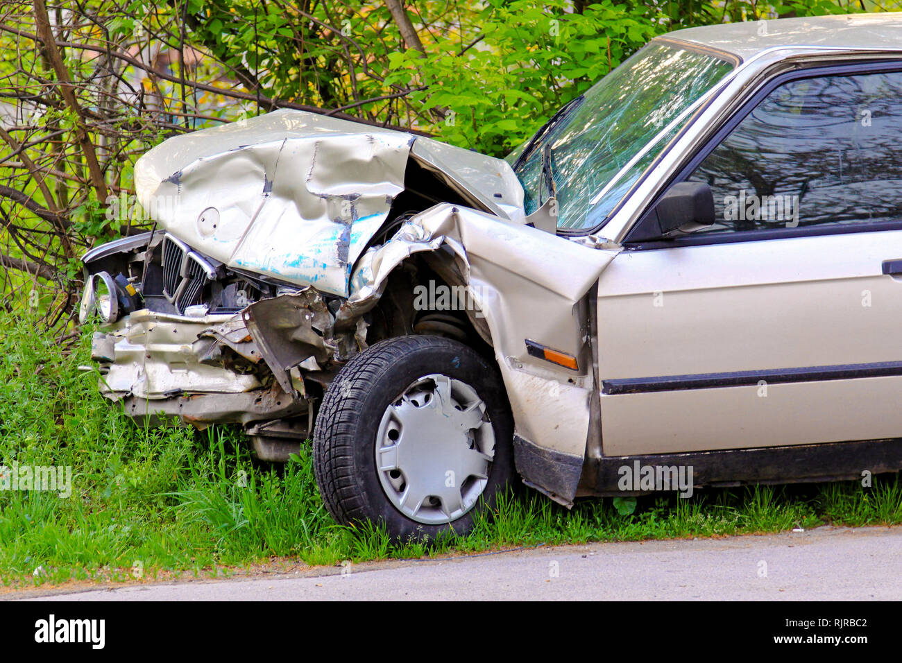 Front impact car hi-res stock photography and images - Alamy