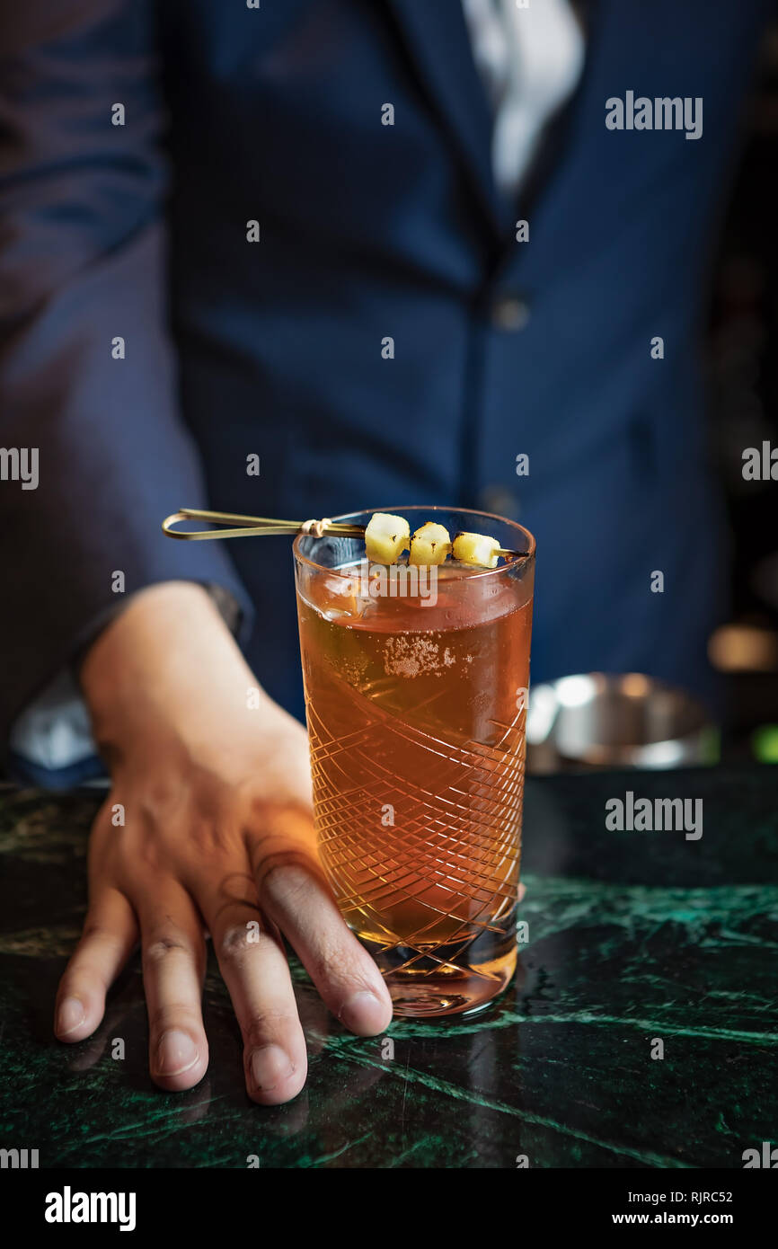 The highball drink hi-res stock photography and images - Alamy