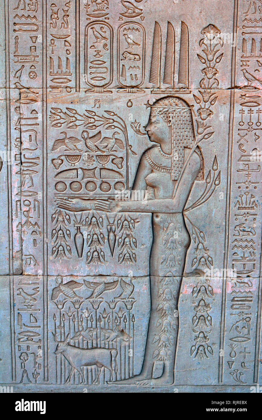 Egypt goddess sekhet hi-res stock photography and images - Alamy