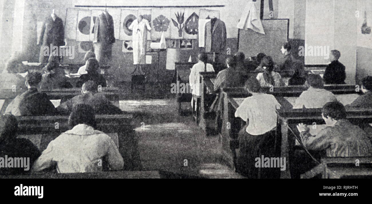 Soviet design school training in the 1920's Stock Photo - Alamy