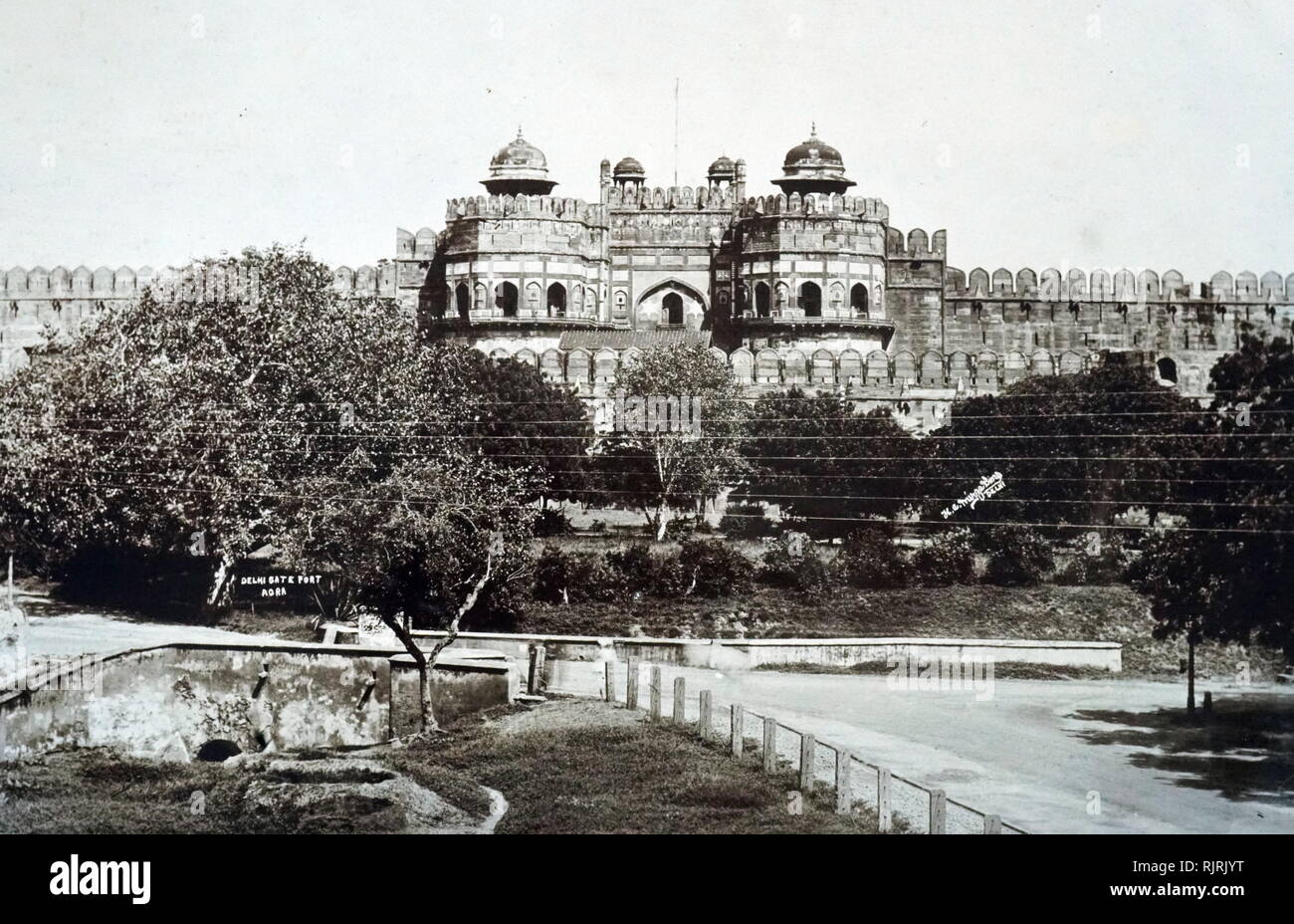 Red fort delhi archival hi-res stock photography and images - Alamy