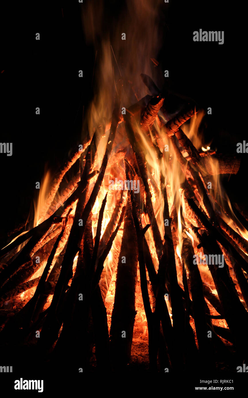 Huge campfire in the darkness of the night. Boyscout camp Stock Photo - Alamy